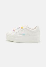 Buffalo PAIRED CANDY - Trainers - white - Zalando.co.uk