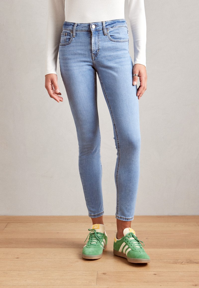 Esprit Jeans Skinny Fit - blue light wash/lyseblå - Zalando.dk