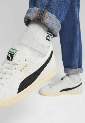 Puma SCUDERIA FERRARI CLYDE - Baskets basses - rosso corsa warm white ...