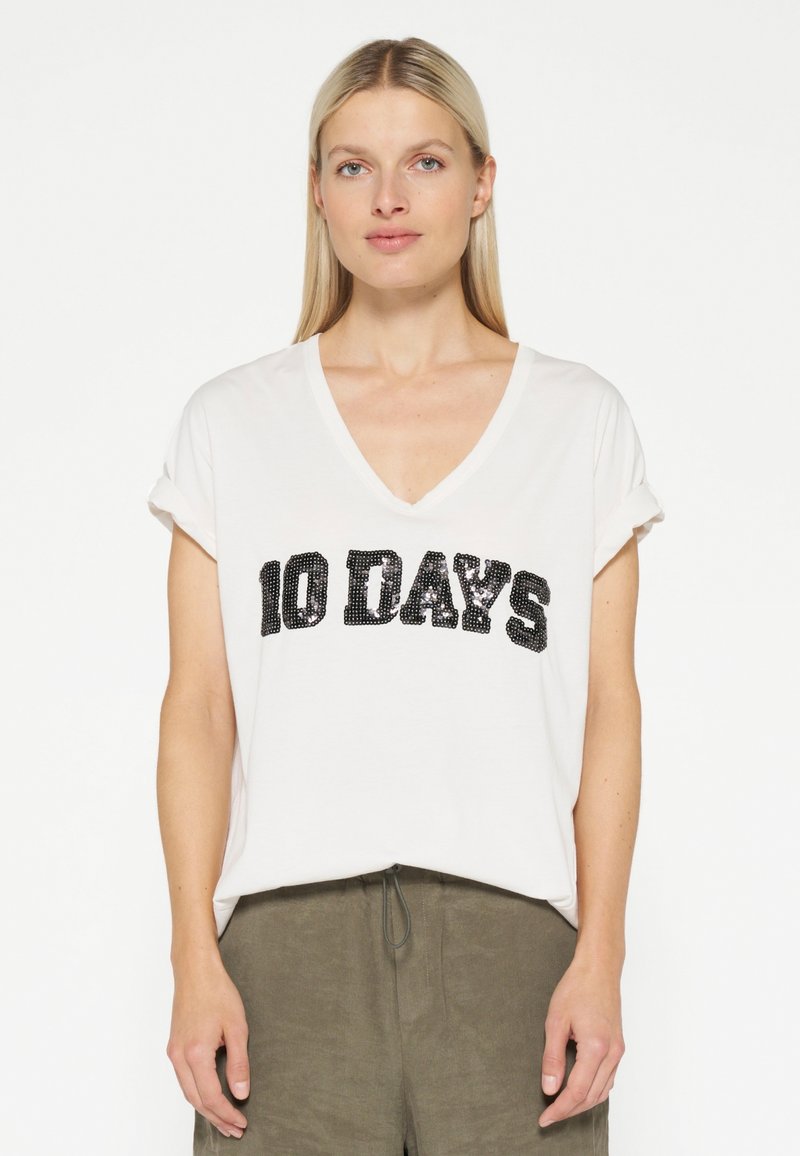 10DAYS Camiseta estampada - ecru/beige - Zalando.es