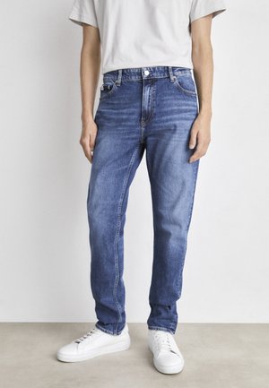 Only & Sons ONSWEFT ONE BOX - Jeans Straight Leg - medium blue denim ...