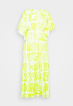Rodebjer Maxi dress - grön/neon yellow - Zalando.de