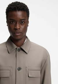 HUGO JULIANO - Summer jacket - light brown seven/light brown - Zalando