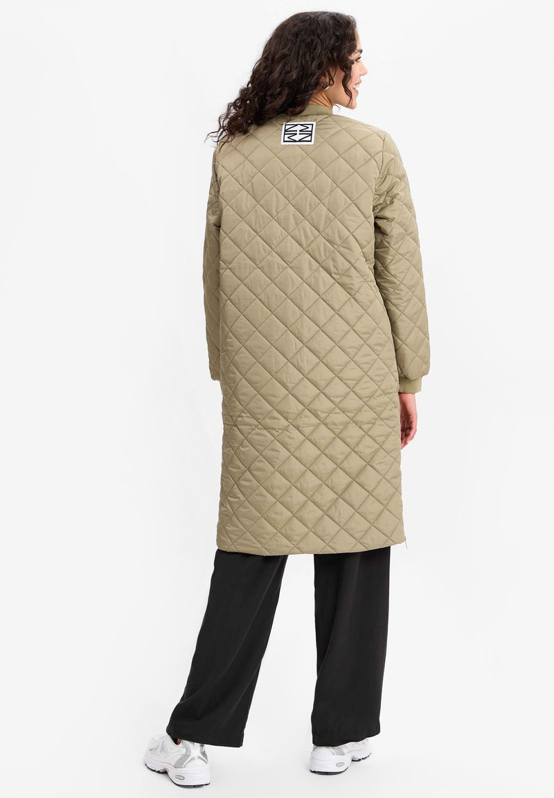 Gilly Coat