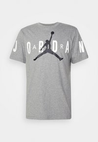 Jordan AIR STRETCH CREW - Triko s potiskem - grey/šedá - Zalando.cz