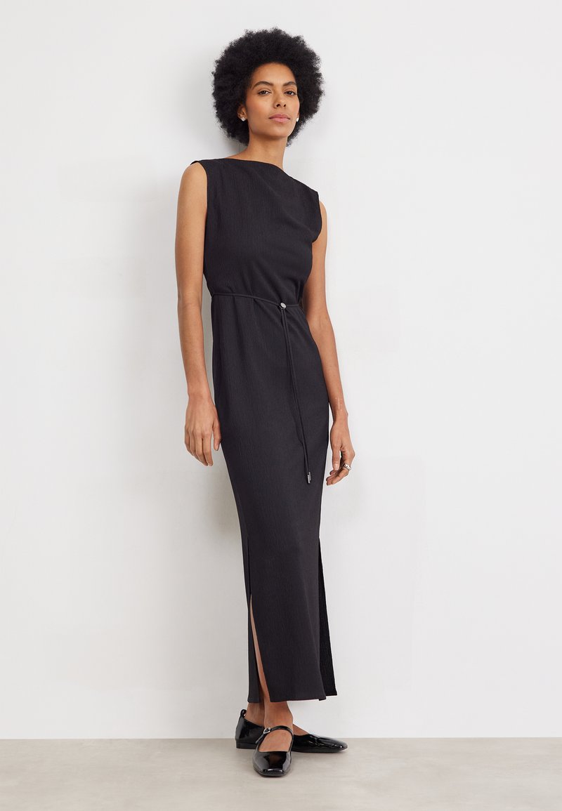 Calvin Klein CRINKLED MAXI SHIFT DRESS - Robe fourreau - black/noir ...
