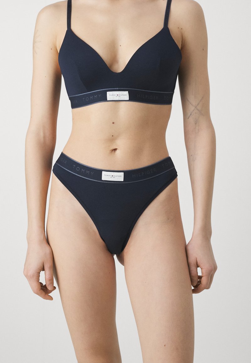 Tommy Hilfiger THONG - Tanga - desert sky/azul marino - Zalando.es