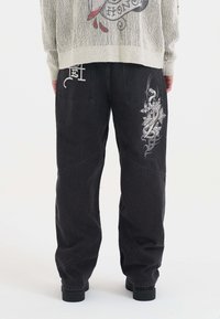 Ed Hardy RELAXED SEAM DETAIL - Jeans Relaxed Fit - black/black denim ...