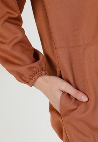 Modanisa TAN- SET - TAVIN - Trainingspak - ochre/okergeel - Zalando.nl