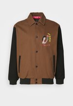 Volcom ARTHUR LONGO JACKET - Blouson Bomber - dark earth/marron foncé ...