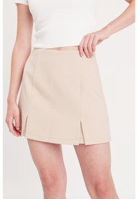 Cache Cache GERADER TROCK - Shorts - sable/tierra - Zalando.es