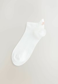 Next BACK EMBROIDERED MOTIF TRAINER SOCKS 4 PACK . - Sukat - white 'n ...