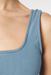 Good American MODERN TANK - Top - indigo/light-blue denim - Zalando.ch