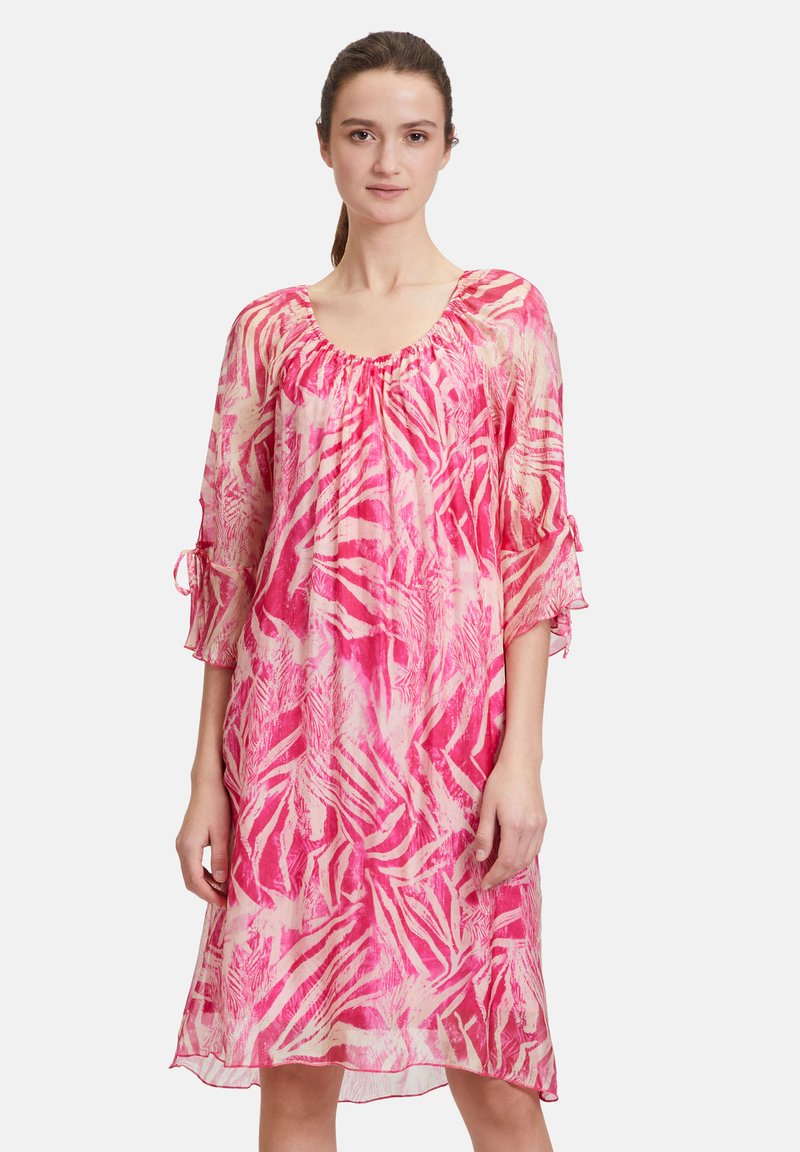 Cartoon MIT 3/4 ARM - Robe de jour - cream pink/blanc - ZALANDO.FR