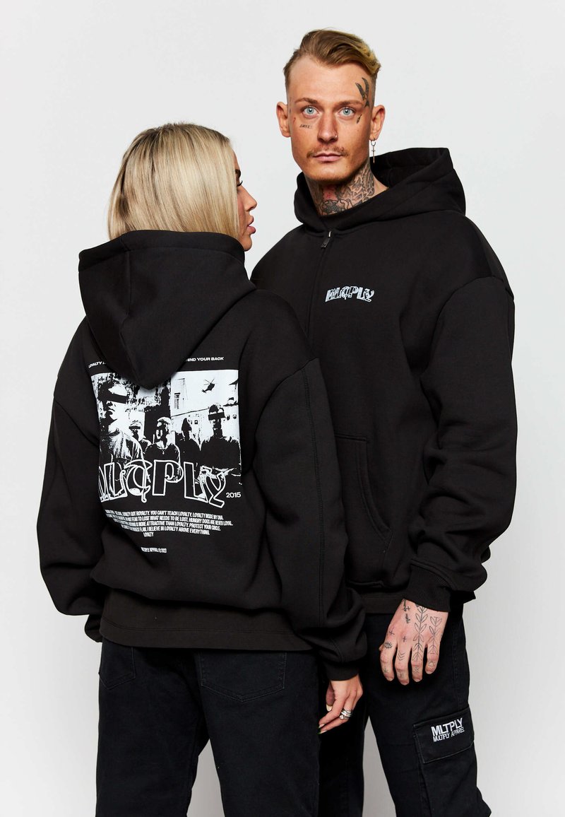 Multiply Apparel OVERSIZE STAY TRUE - Sweater met rits - black soda ...