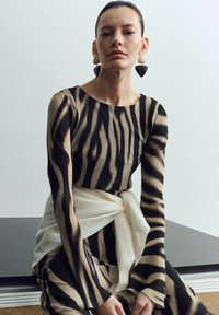 Mango Vestido informal - black/negro - Zalando.es