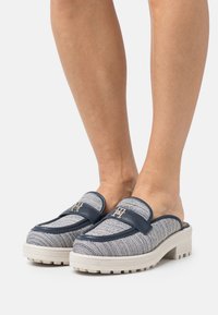 Tommy Hilfiger MULE LOAFER - Mules - space blue/bleu marine - ZALANDO.FR