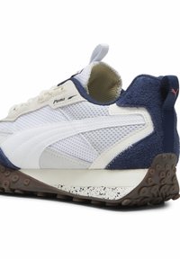 Puma BLKTOP RIDER PREPPY - Laufschuh Trail - white silver mist/weiß ...
