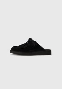 Clarks Originals DSRTNOMAD - Zuecos - black/negro - Zalando.es