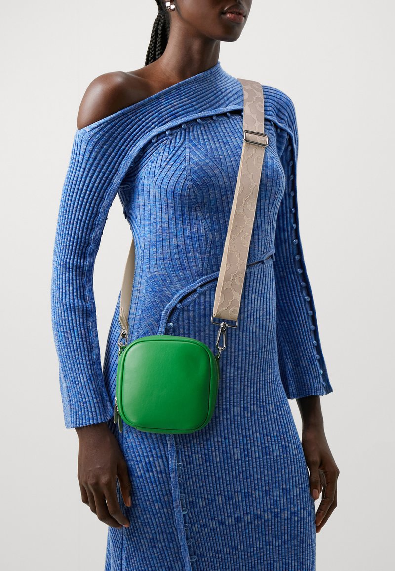 Marimekko BABY GRATHA SHOULDER BAG - Across body bag - green - Zalando ...