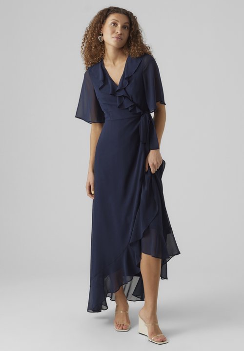 Vero Moda Curve VMSMILLA SINGLET WRAP ANKLE DRESS CUR - Robe de jour ...