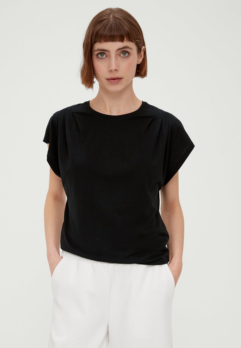 s.Oliver MIT FALTEN-DETAIL - T-Shirt basic - schwarz - Zalando.ch