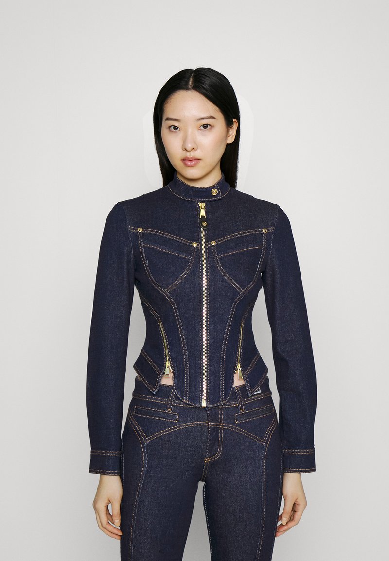Versace Jeans Couture CADY PRINT CHAIN COUTURE - Denim jacket - black ...