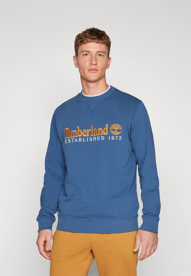 Timberland ESTABLISHED 1973 LOGO CREW - Sweatshirt - dark denim/blue ...