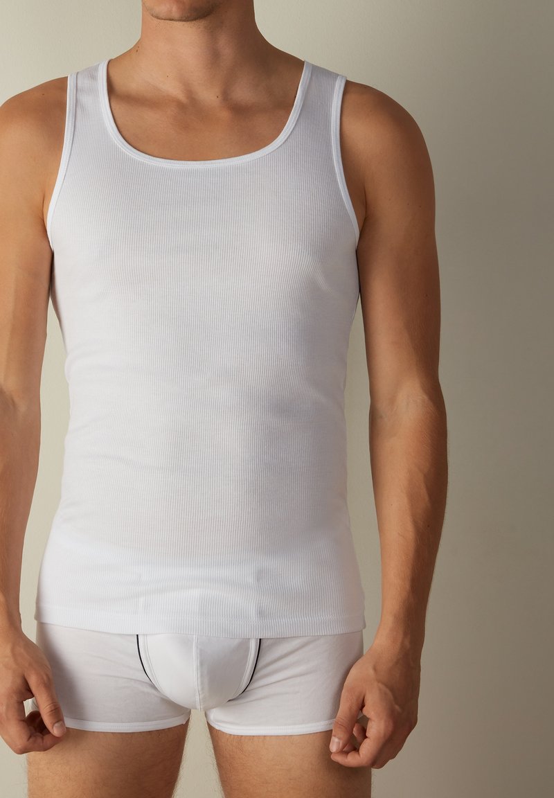 Intimissimi SUPIMA RIBBED - Unterhemd/-shirt - bianco/weiß - Zalando.at