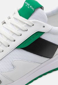 Michael Kors MILES TRAINER - Sneaker low - optic white/weiß - Zalando.at