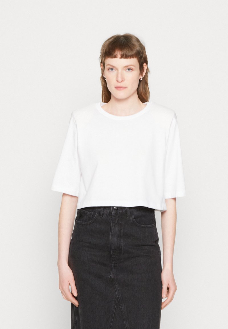 Gestuz JORY CROPPED TEE - Basic T-shirt - bright white/white - Zalando ...