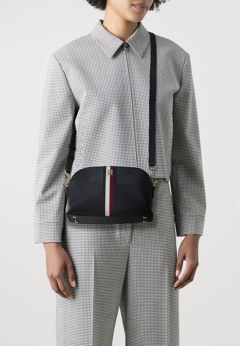 Tommy Hilfiger MODERN CROSSOVER CORP - Across body bag - space blue ...