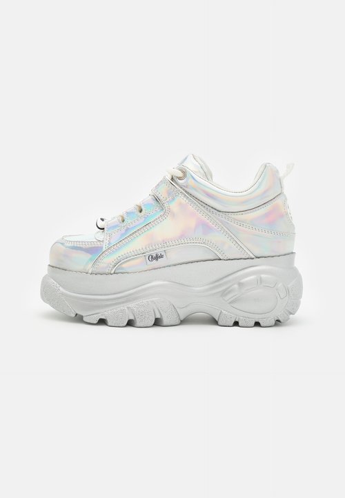 Buffalo CORIN BUTTERFLIES VEGAN - Matalavartiset tennarit - white/multi ...