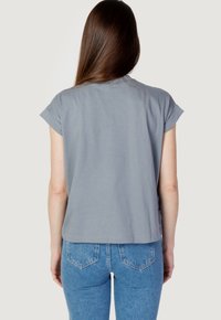 Calvin Klein Jeans ARCHIVAL MONOLOGO - T-shirt print - grey/grijs - Zalando.be