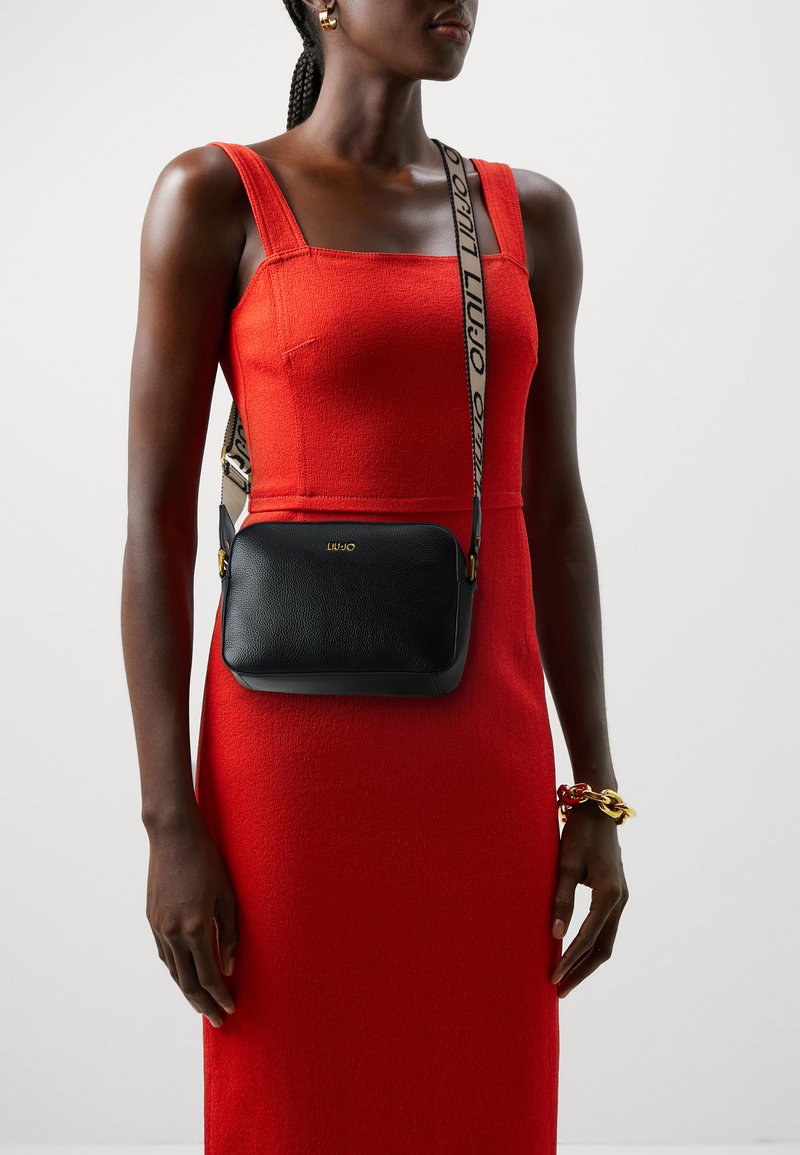 LIU JO SET - Torba na ramię/czarny - Zalando.pl