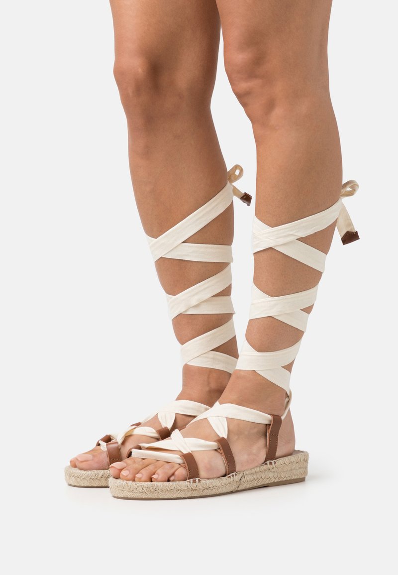 Pier One LEATHER - Platform sandals - 003 - off-white/off-white ...