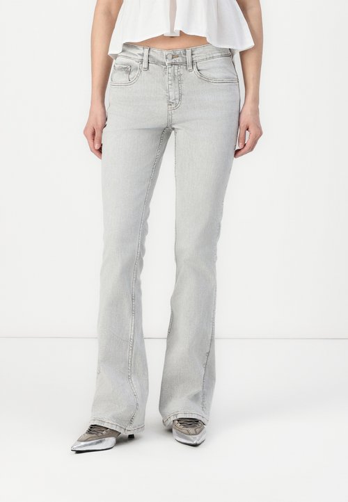 ONLY ONLBLUSH FLARED - Bootcut-farkut - light grey denim/harmaa denim ...