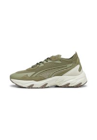 Puma INJECTOR ARID DESERT - Zapatillas - olive alpine snow/verde ...