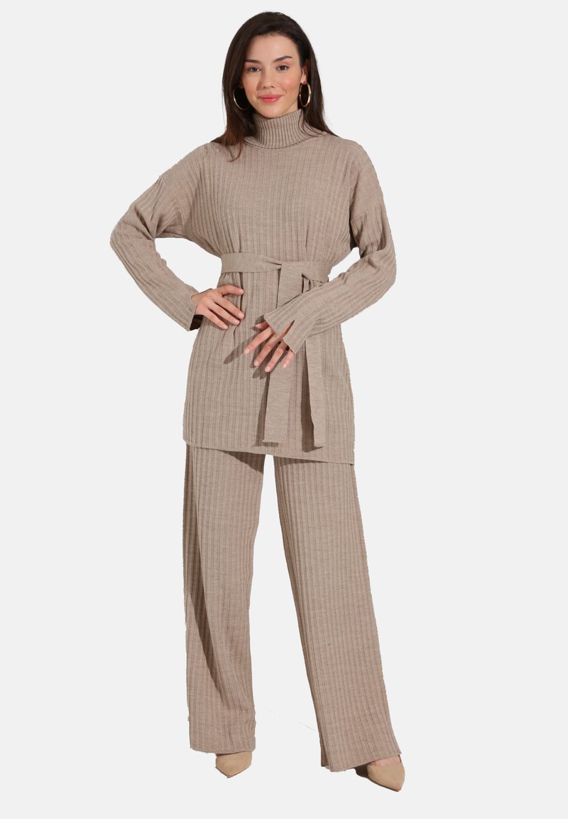 Modanisa BENIN SET - Trousers - light mink/light brown - Zalando.ie