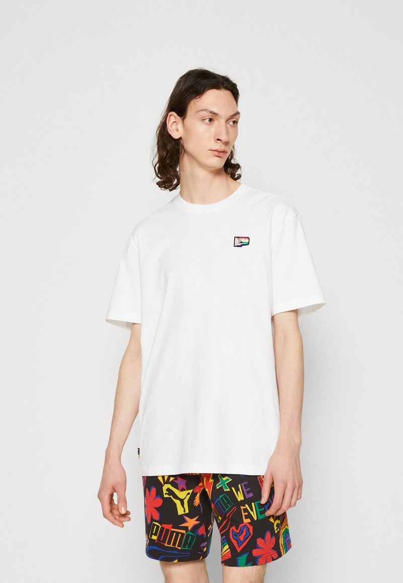 Puma DOWNTOWN PRIDE UNISEX - T-shirts basic - white/hvid - Zalando.dk