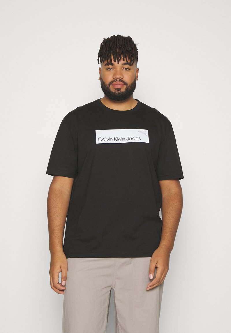 Calvin Klein Jeans Plus Hyper Real Box Logo Tee Trükipildiga T Särk