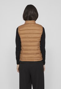 VILA VIMINSK SHORT WAISTCOAT - Chaleco - toasted coconut/marrón - Zalando.es