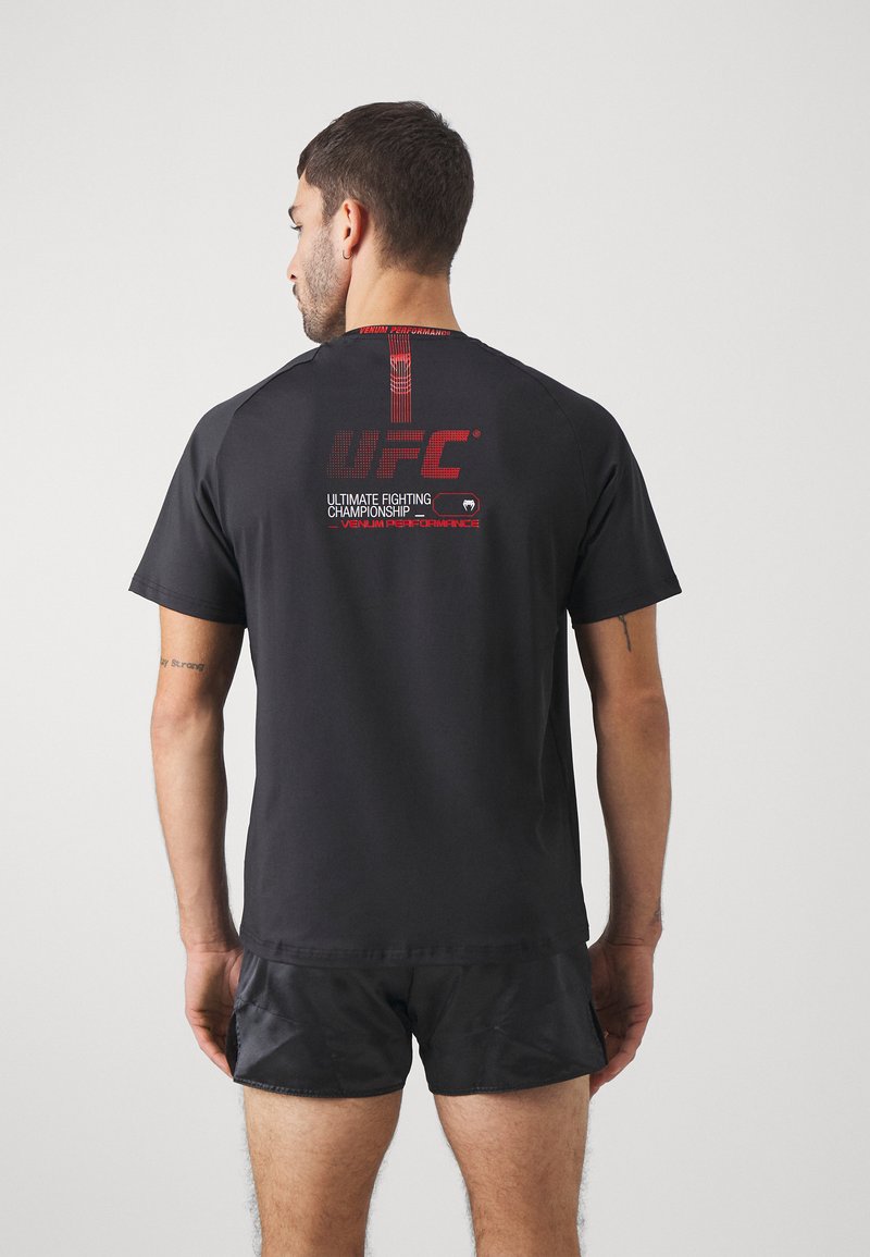 Venum UFC FIGHT WEEK - Triko s potiskem - black/černá - Zalando.cz