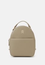Tommy Hilfiger CHIC BACKPACK - Ryggsäck - beige - Zalando.se