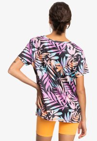Roxy SIGNATURE MOVES FUNKTIONS - T-shirt print - anthracite zebra ...