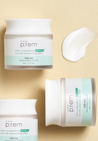 Make Prem MAKE P:REM SAFE ME. RELIEF MOISTURE CREAM 12 - Moisturiser ...