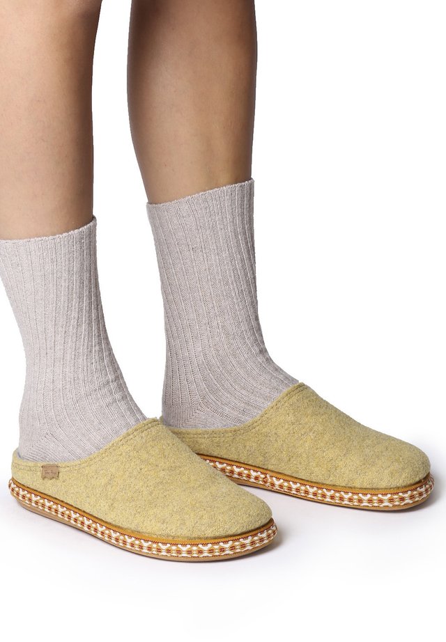 Hjemmesko | Damer | Stort udvalg af sutsko og hjemmesko online hos ...