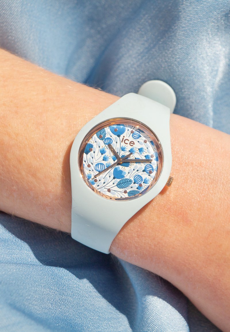 Ice-Watch FLOWER - Reloj - pastel lotus s/azul claro - Zalando.es