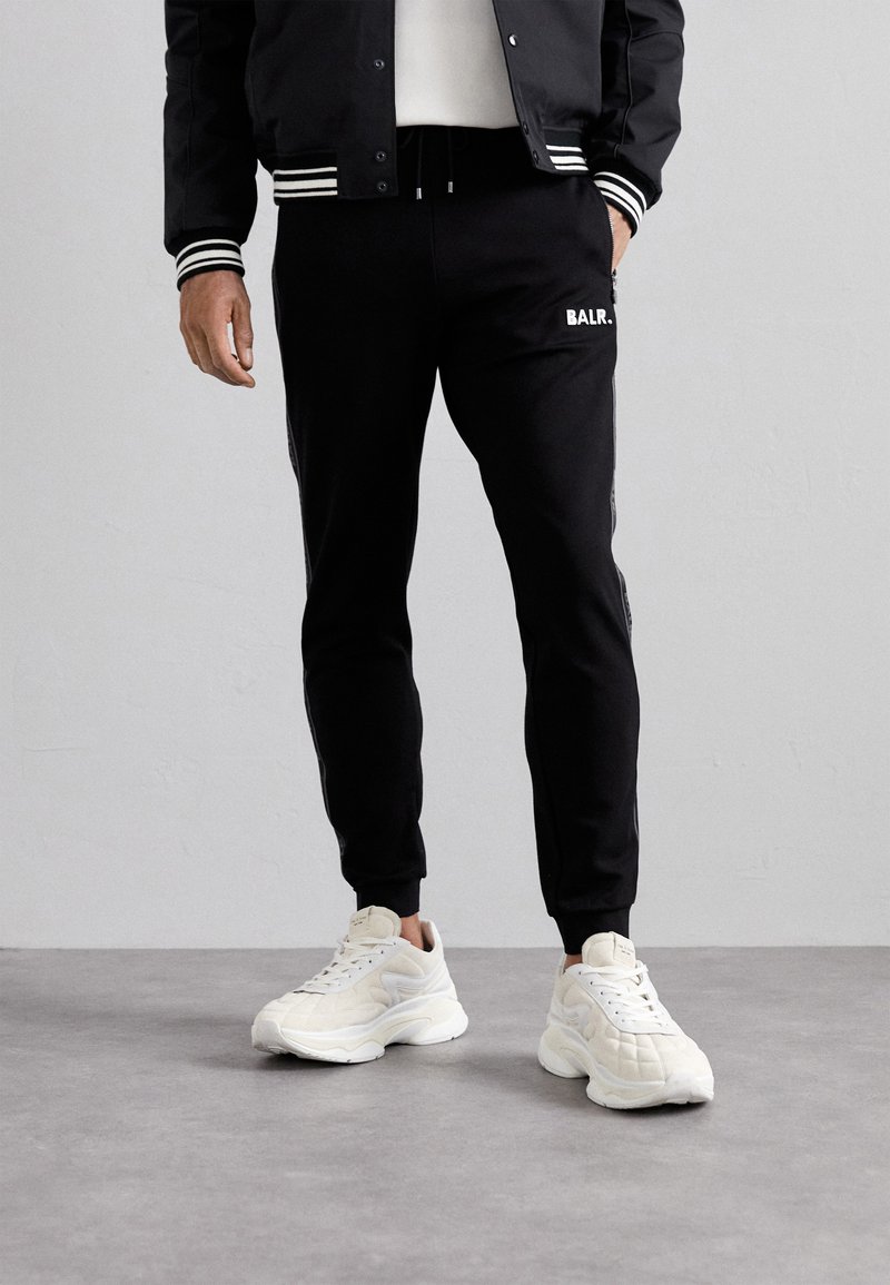 BALR. Q-TAPE SLIM CLASSIC - Pantalones deportivos - black/negro ...