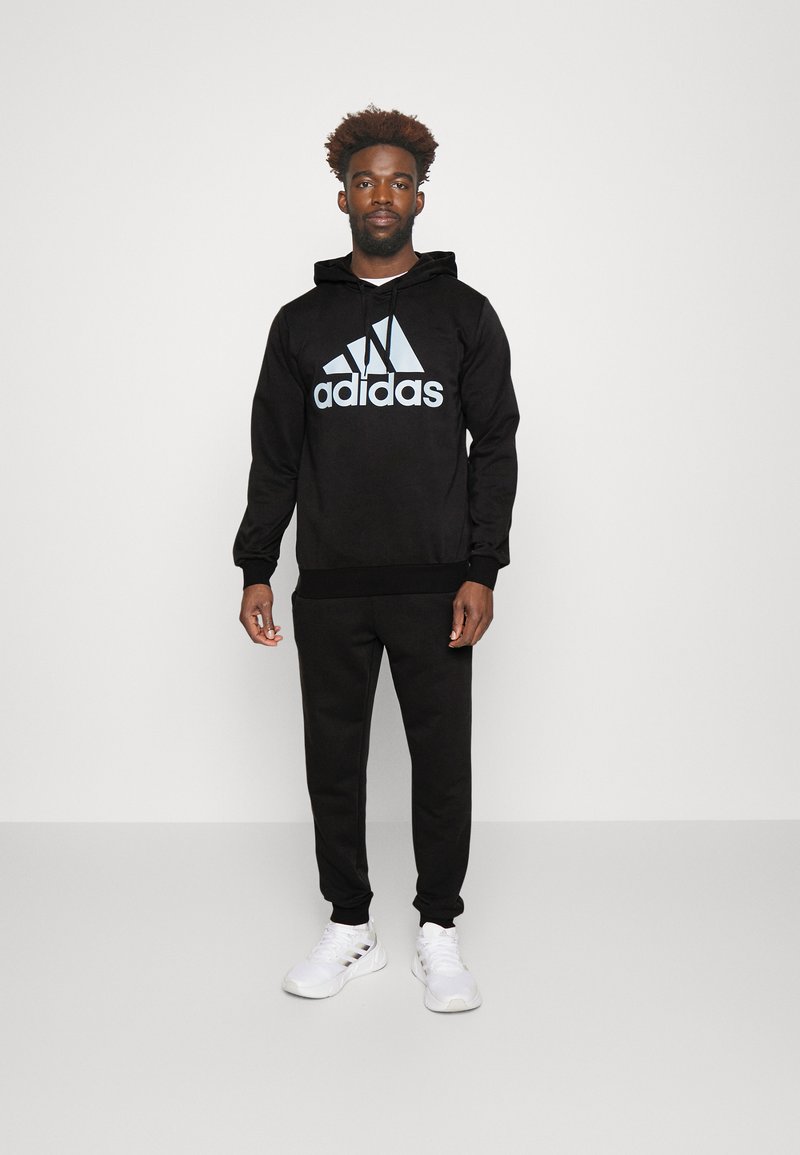 adidas Sportswear Treningas - black/juoda - Zalando.lt